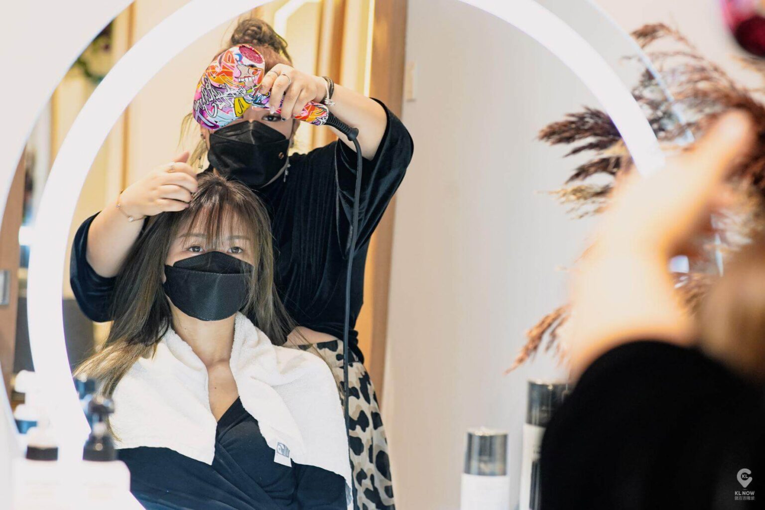 Transform Your Look: Hair Makeovers at Alice Wonderland